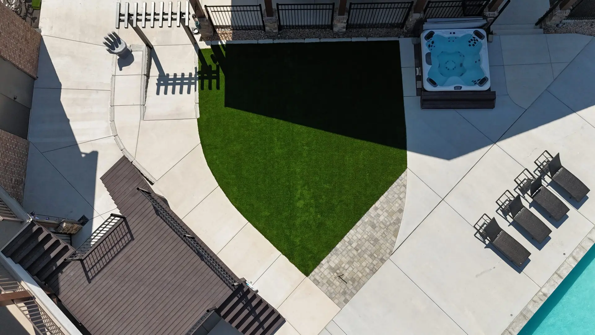 Transforming Your Backyard with Artificial Turf: 5 Inspiring Before-and ...